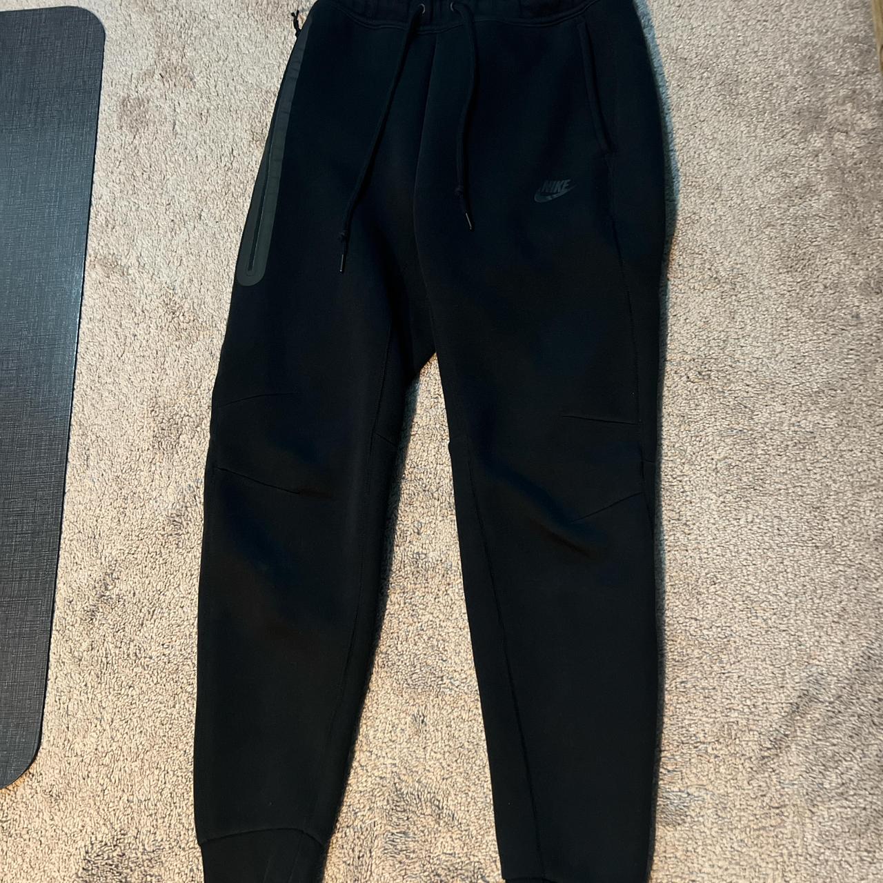 Nike tech black pants size S - Depop
