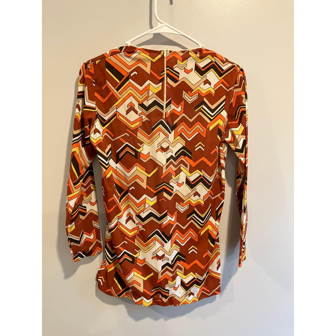 Primstyle Vintage Retro 70's Geometrical Long Sleeve... - Depop