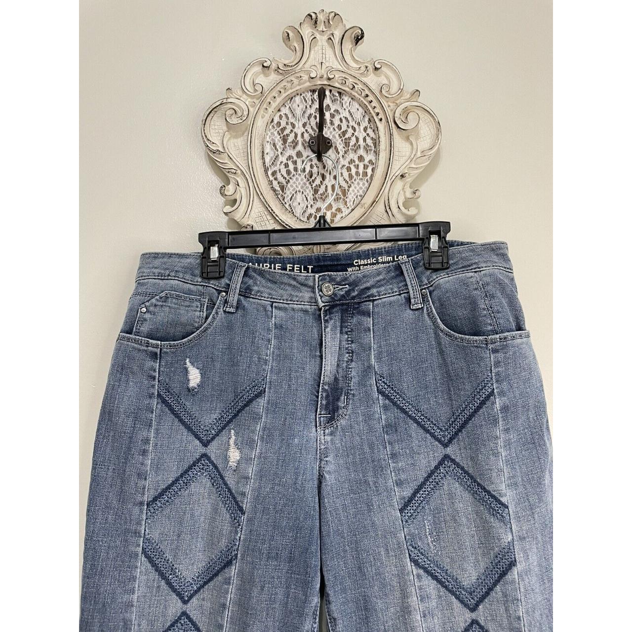 Laurie Felt Classic Denim Slim-Leg Embroidered... - Depop
