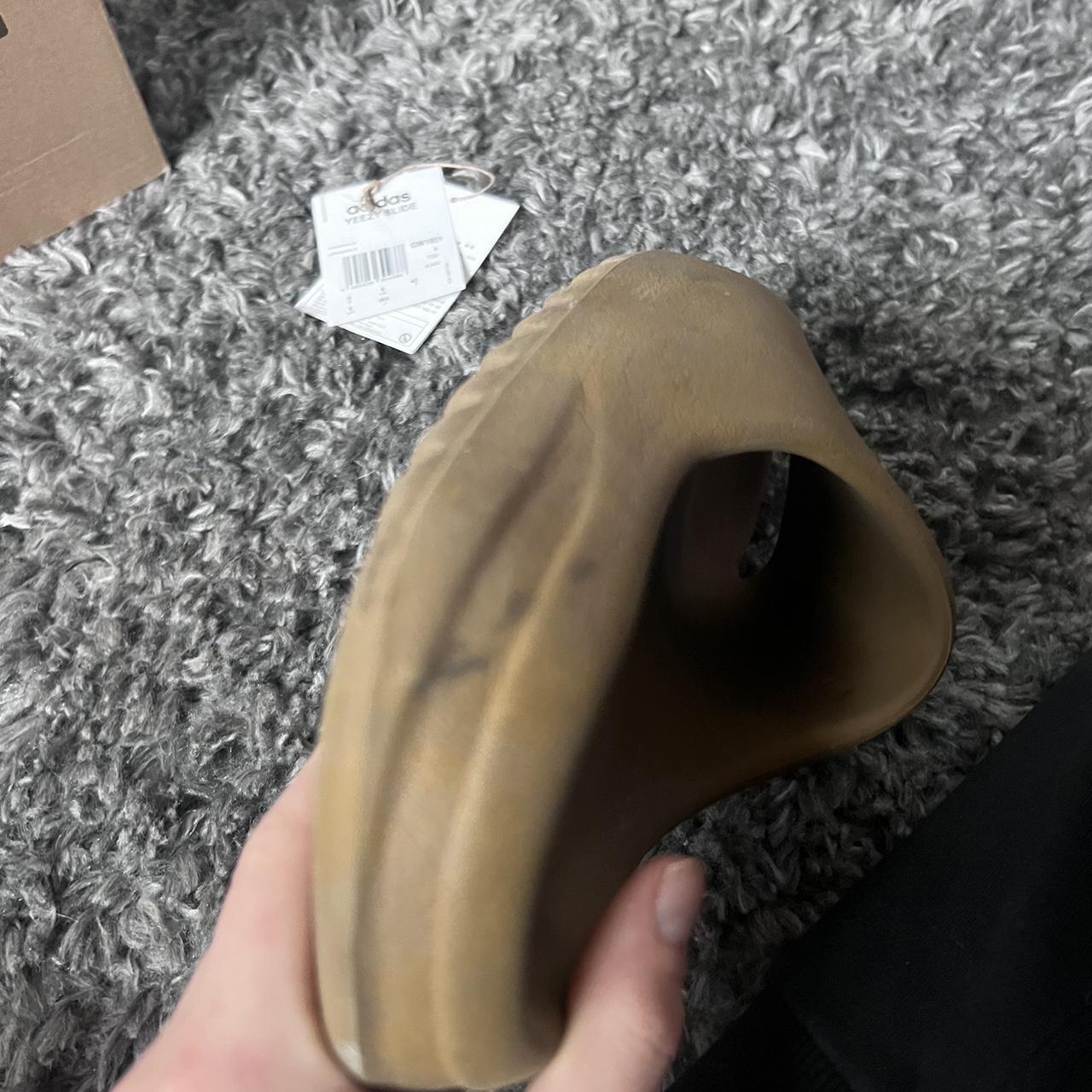 yeezy slides size 8 women’s (box says size 8 men’s... - Depop