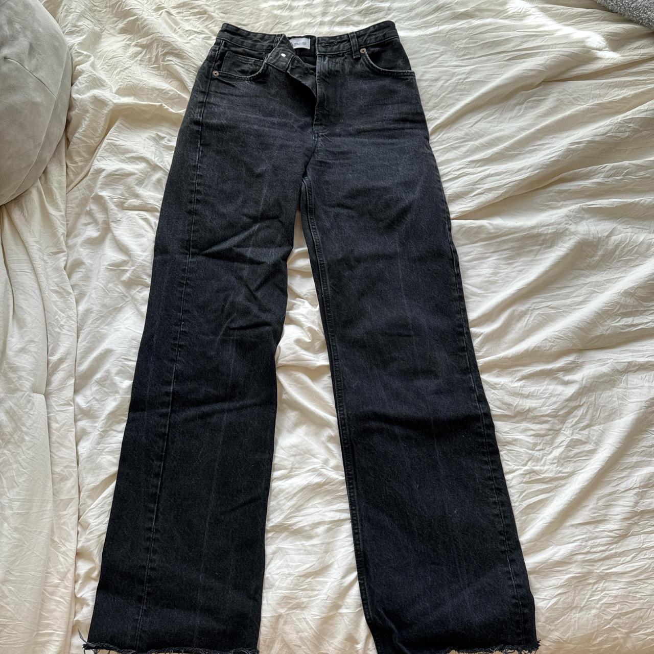 Black high rise Zara jeans. Size 4. I’m 5’9 and they... - Depop