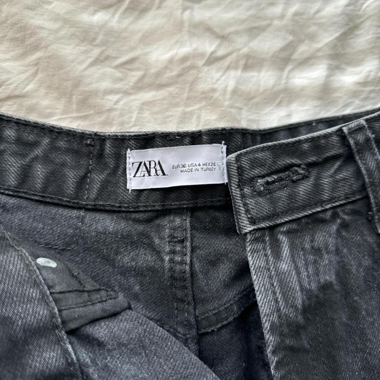 Black high rise Zara jeans. Size 4. I’m 5’9 and they... - Depop