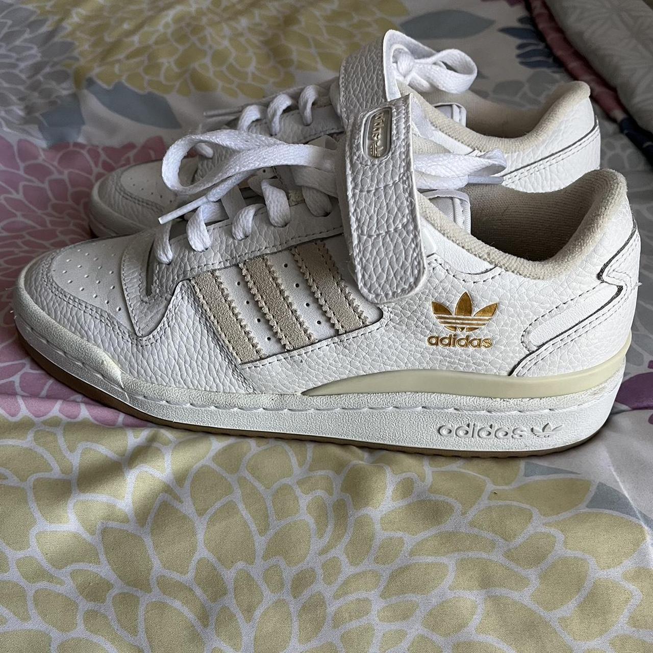 adidas cream forum lows size: youth 5 worn once... - Depop