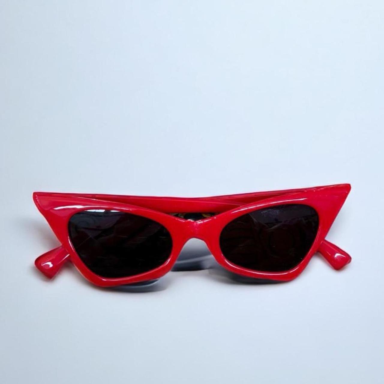 red retro sunnies! - Depop