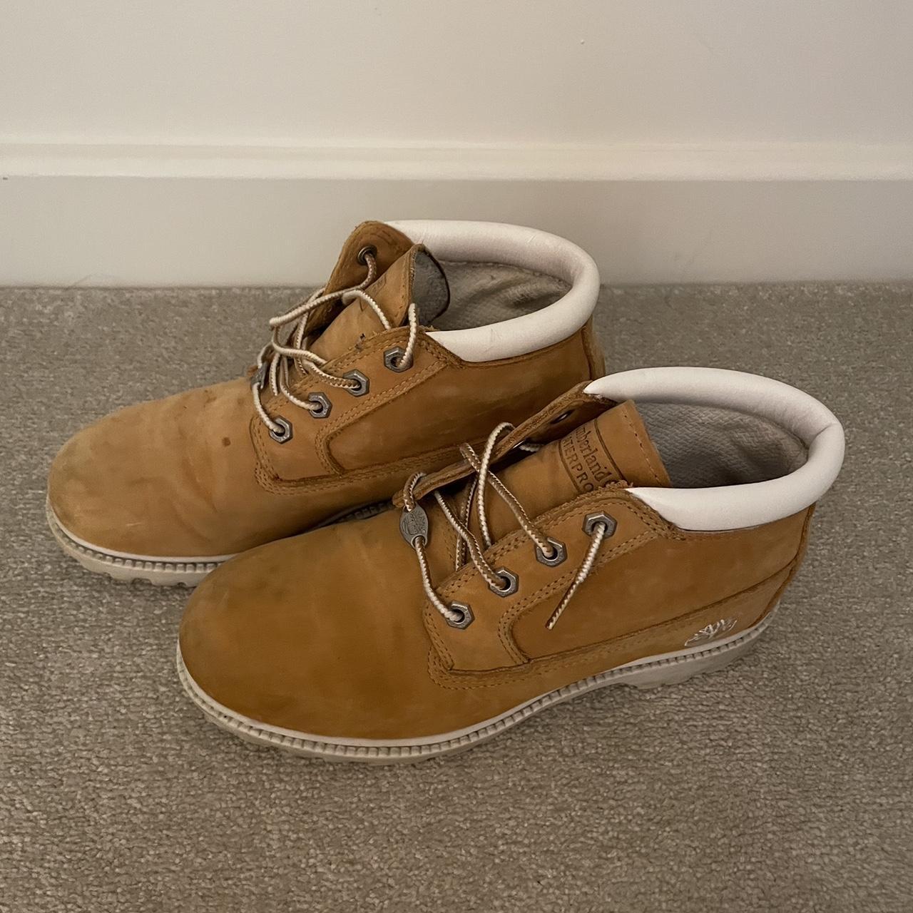 Timberland waterproof leather dessert boots size 4 - Depop