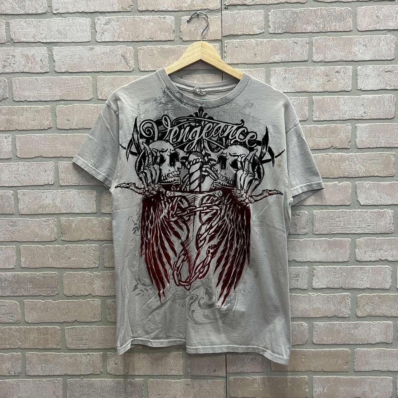 Y2k Skull Tee fits M/L - Depop