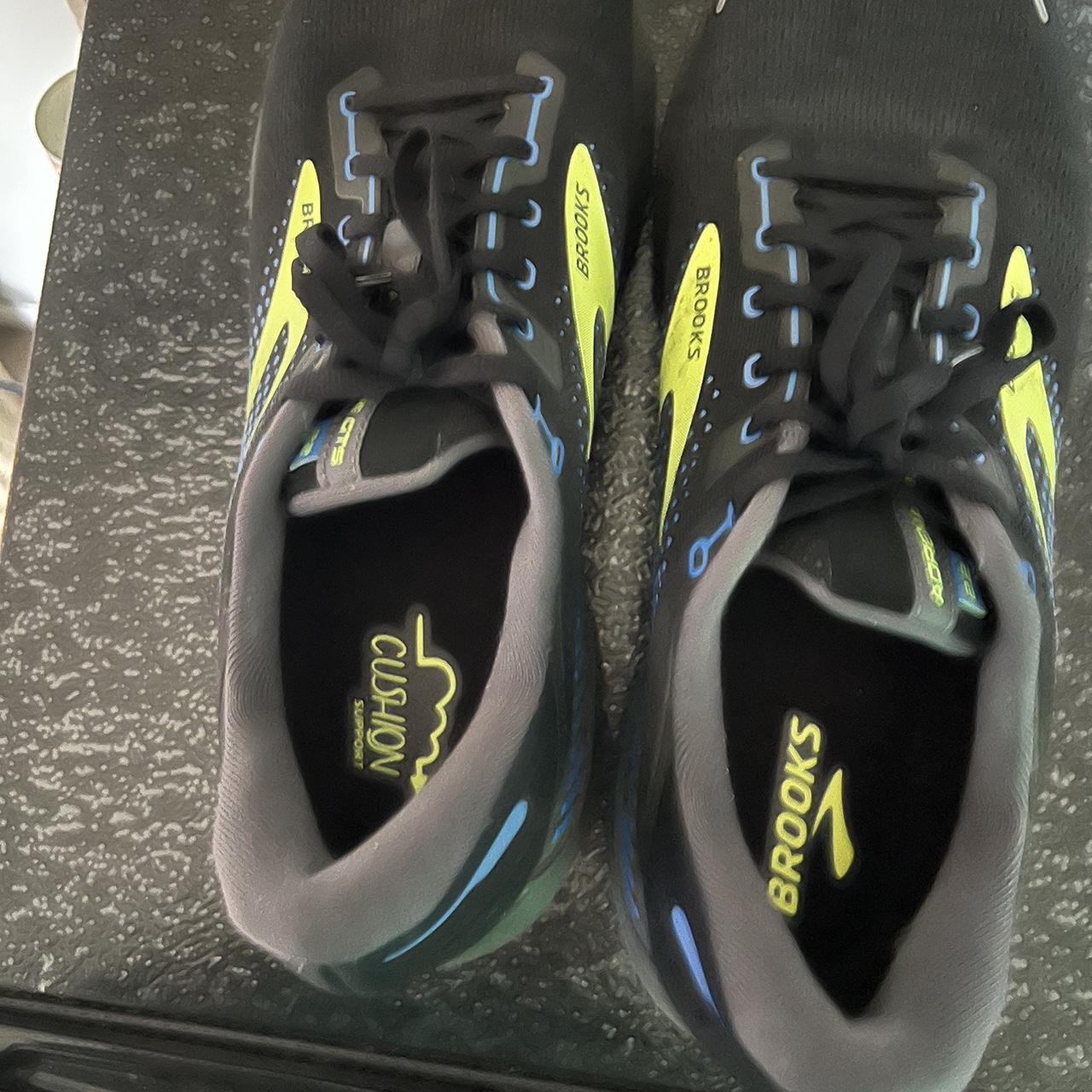 Brooks adrenaline CTS 22 men’s running shoes size 15 - Depop