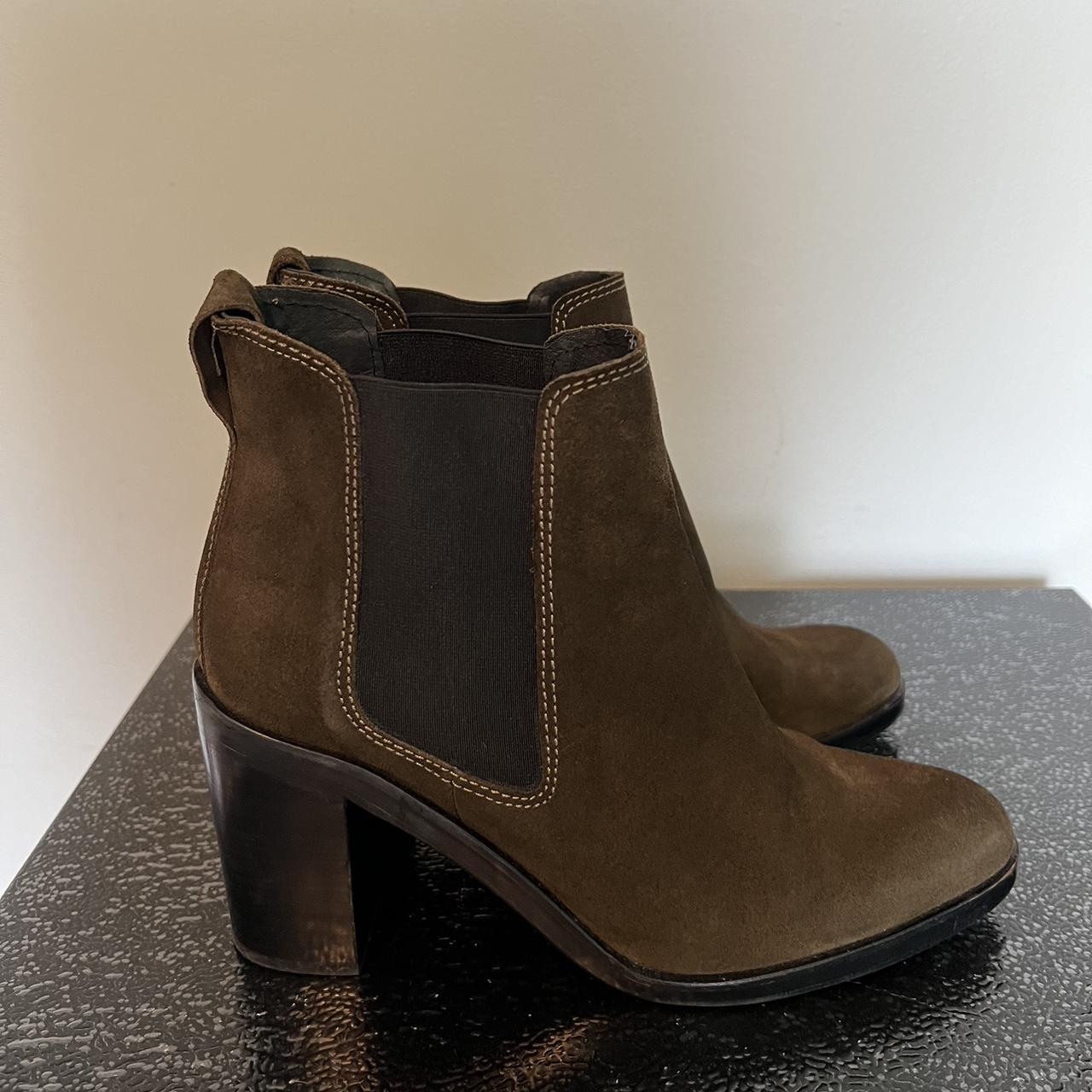 TOBS made in Spain women’s olive green suede Chelsea... - Depop