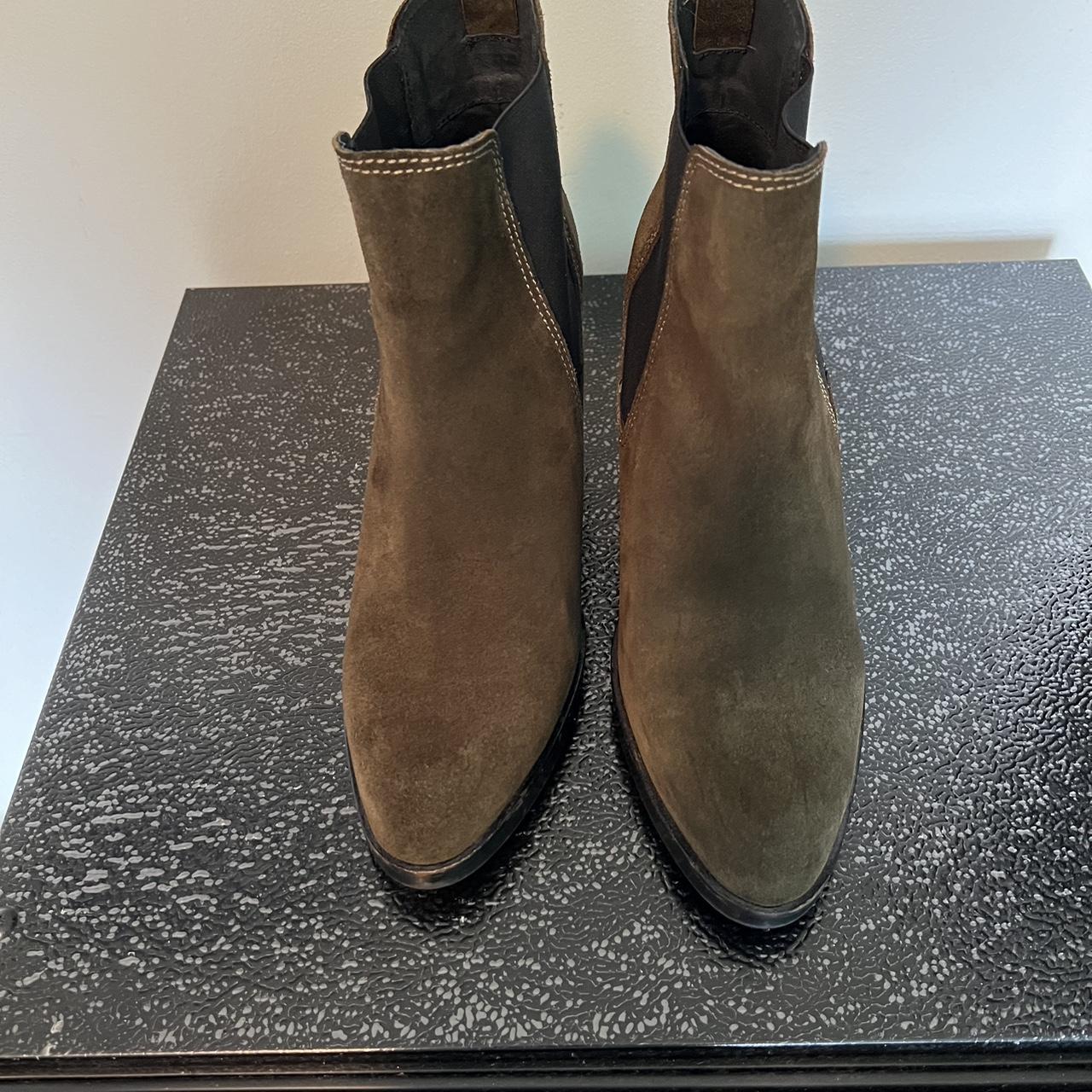 TOBS made in Spain women’s olive green suede Chelsea... - Depop