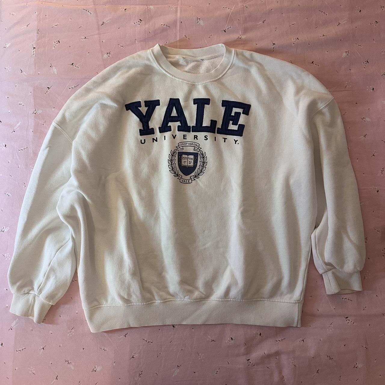 white yale sweater #yale #yalehoodie #whitesweater - Depop