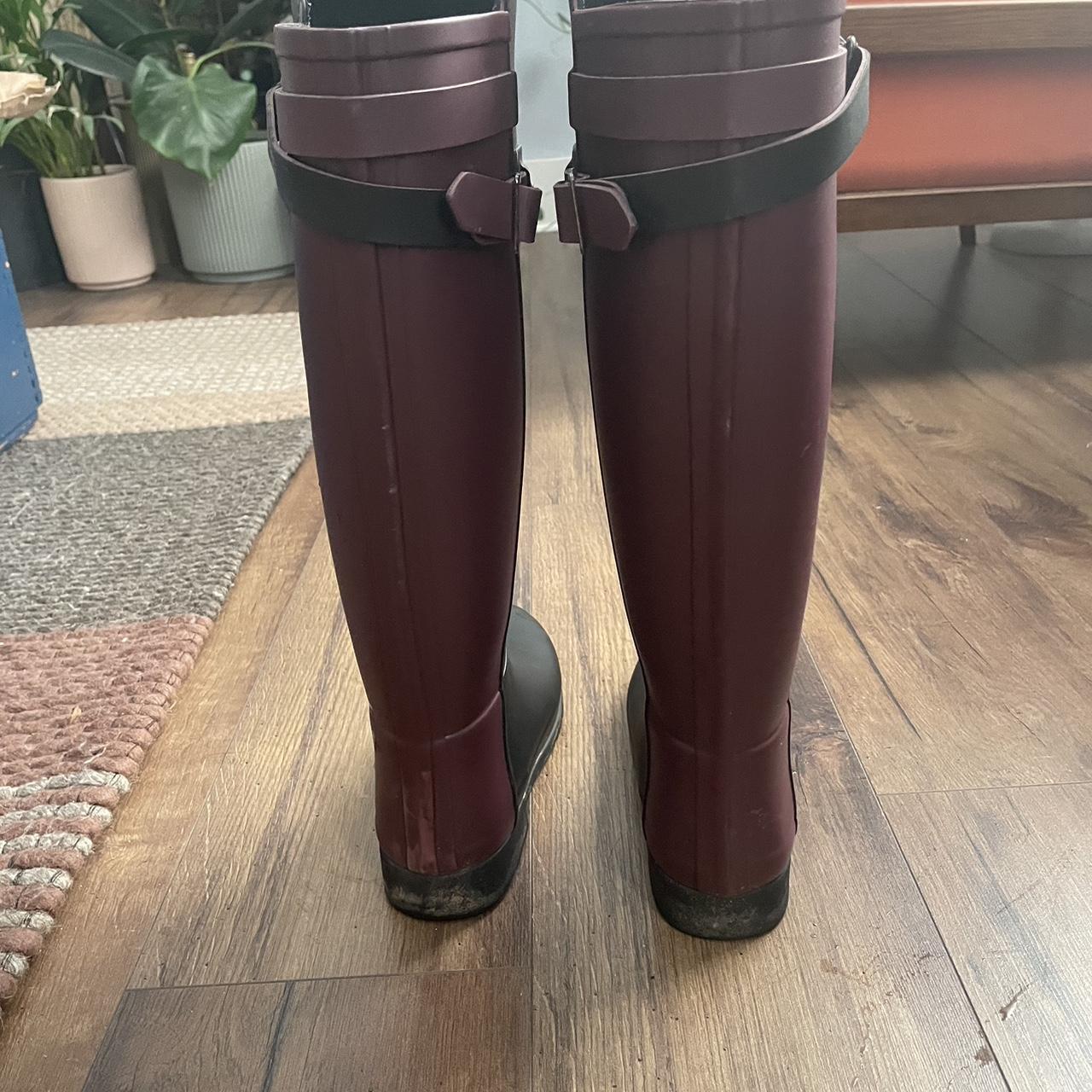 hunter original two tone wellies in navy/aubergine... - Depop