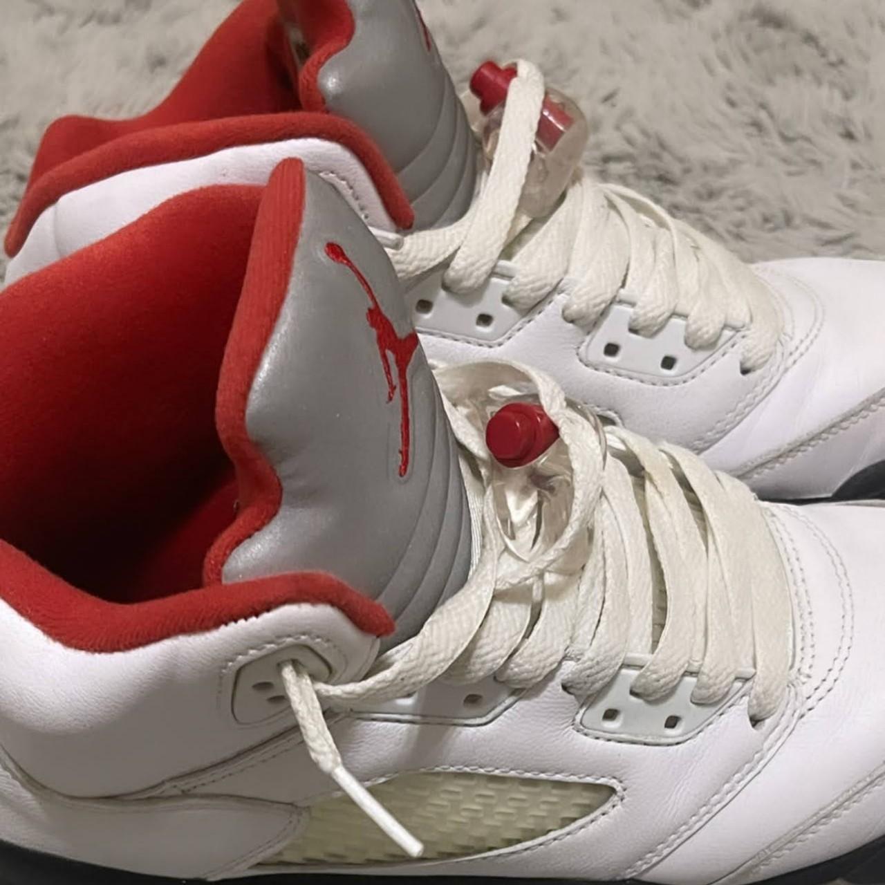 Jordan fire red 5 I worn these 5 times dont like... - Depop