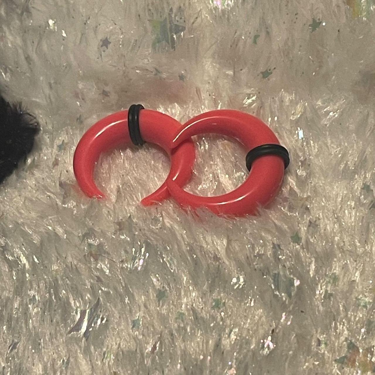 Pink Plugs! Size: 2G/6MM !!MESSAGE BEFORE PURCHASING... - Depop