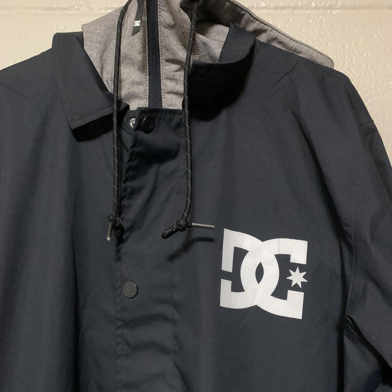 Vintage Y2K DC Snowboarding jacket SIZE MEDIUM BUT... - Depop
