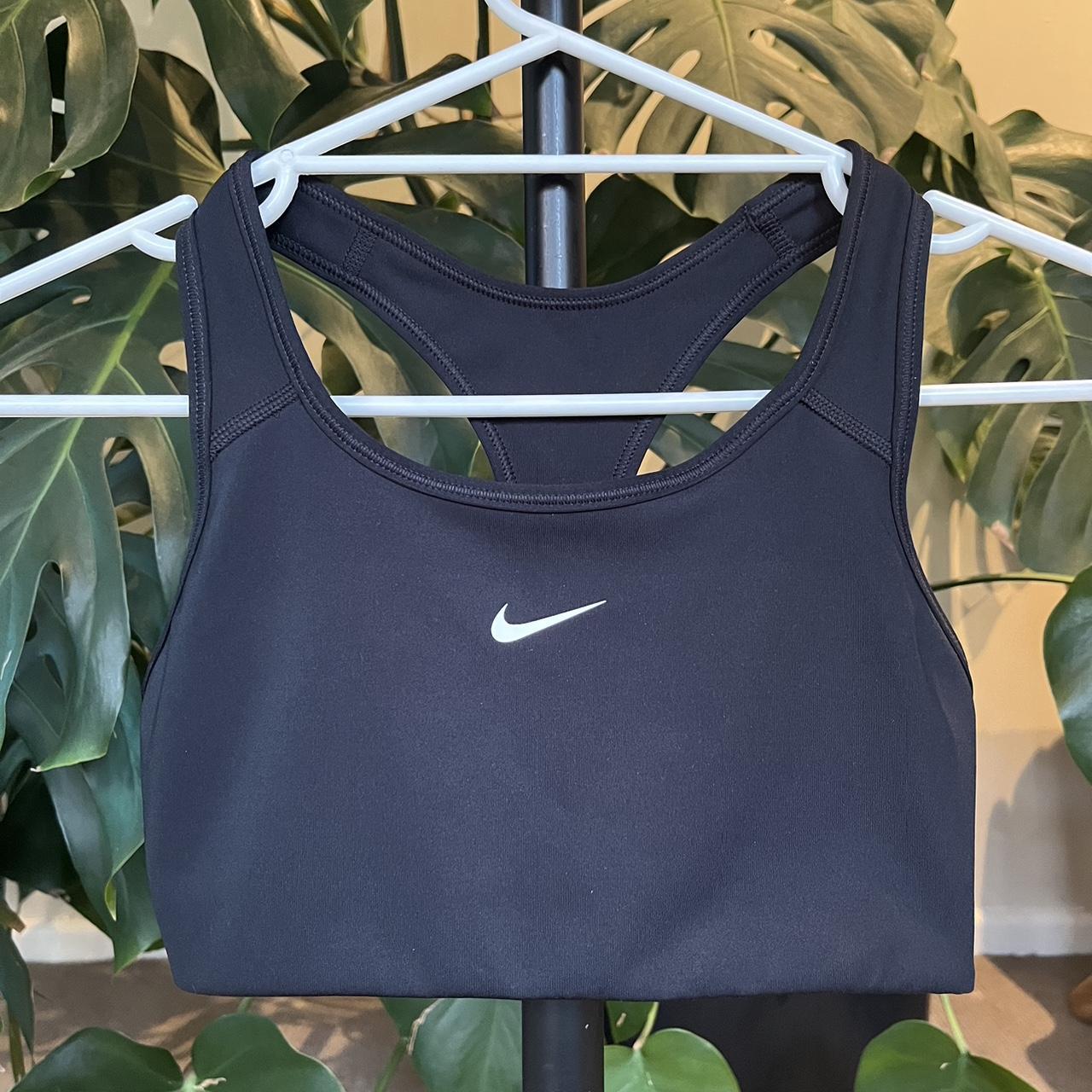 Nike - Women’s Sports Bra Black Fits Size... - Depop