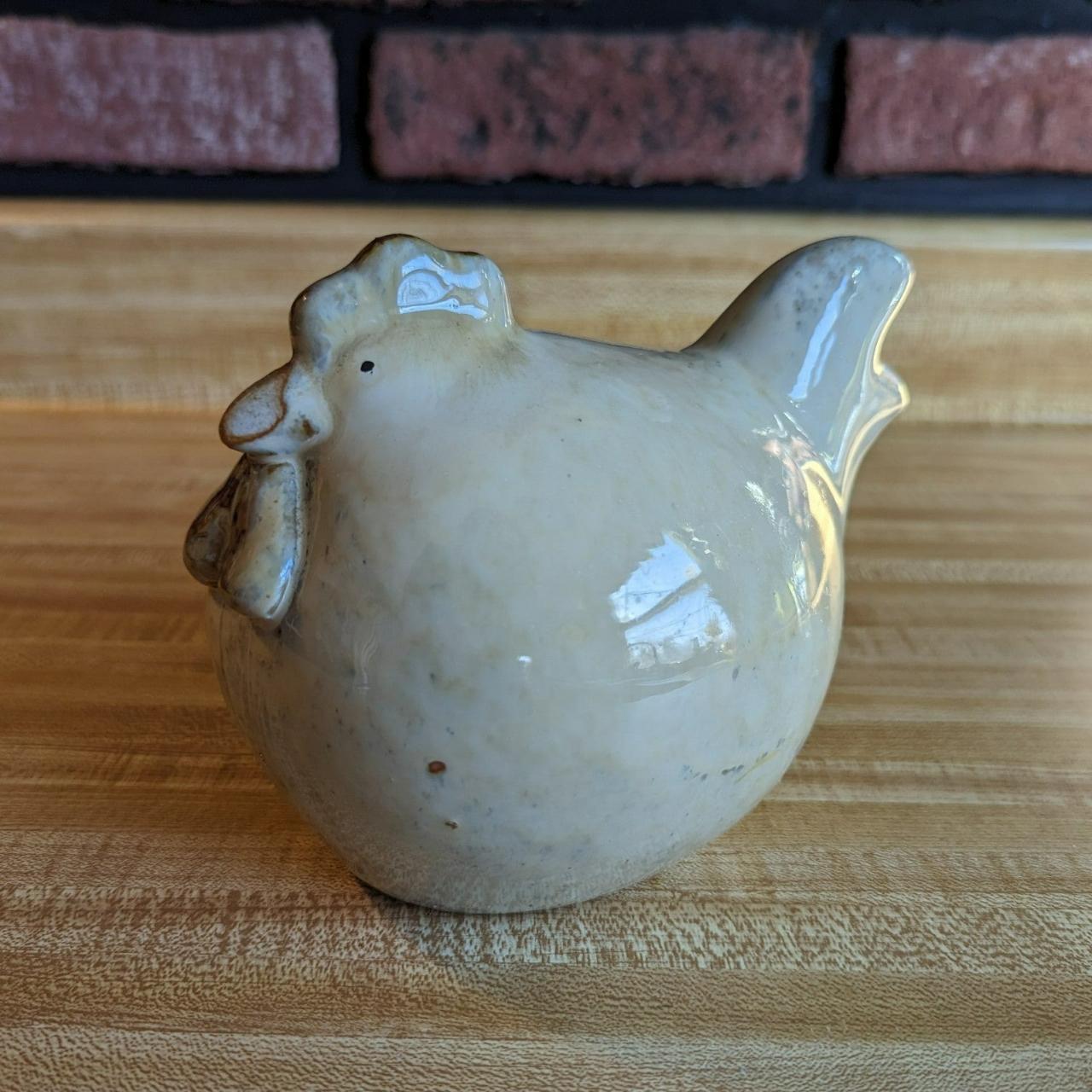Beautiful and rotund glazed ceramic chicken /... - Depop