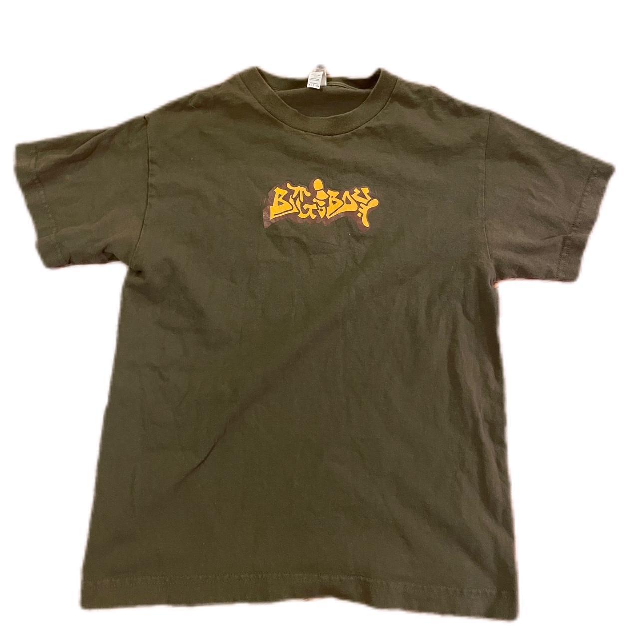 SUPER SICK GRAFFITI STYLE TEE, MENS SMALL BUT A TAD... - Depop