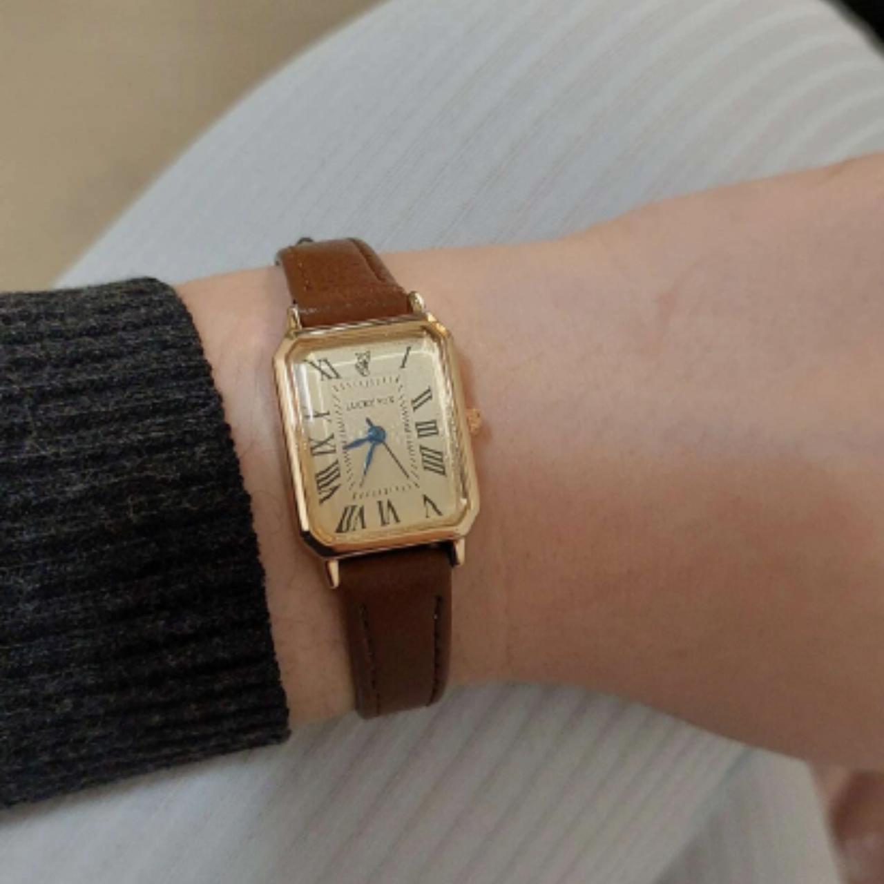 Vintage style coquette leather strap unisex watch -... - Depop