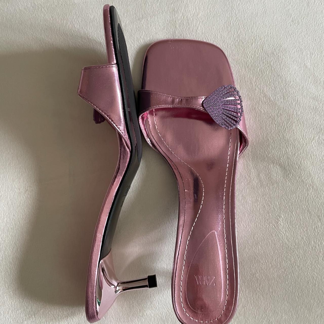 Zara pink metallic diamante sea shell detail kitten... - Depop