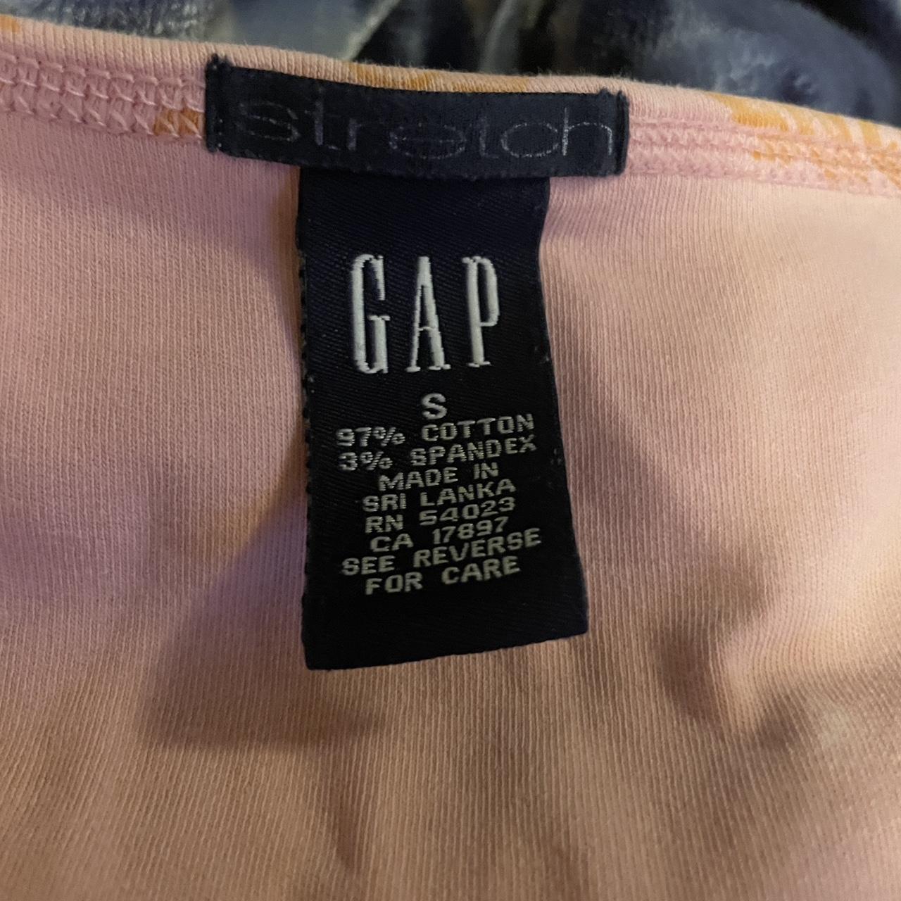 peachy pink and pink quarter ish? sleeve GAP top... | Depop