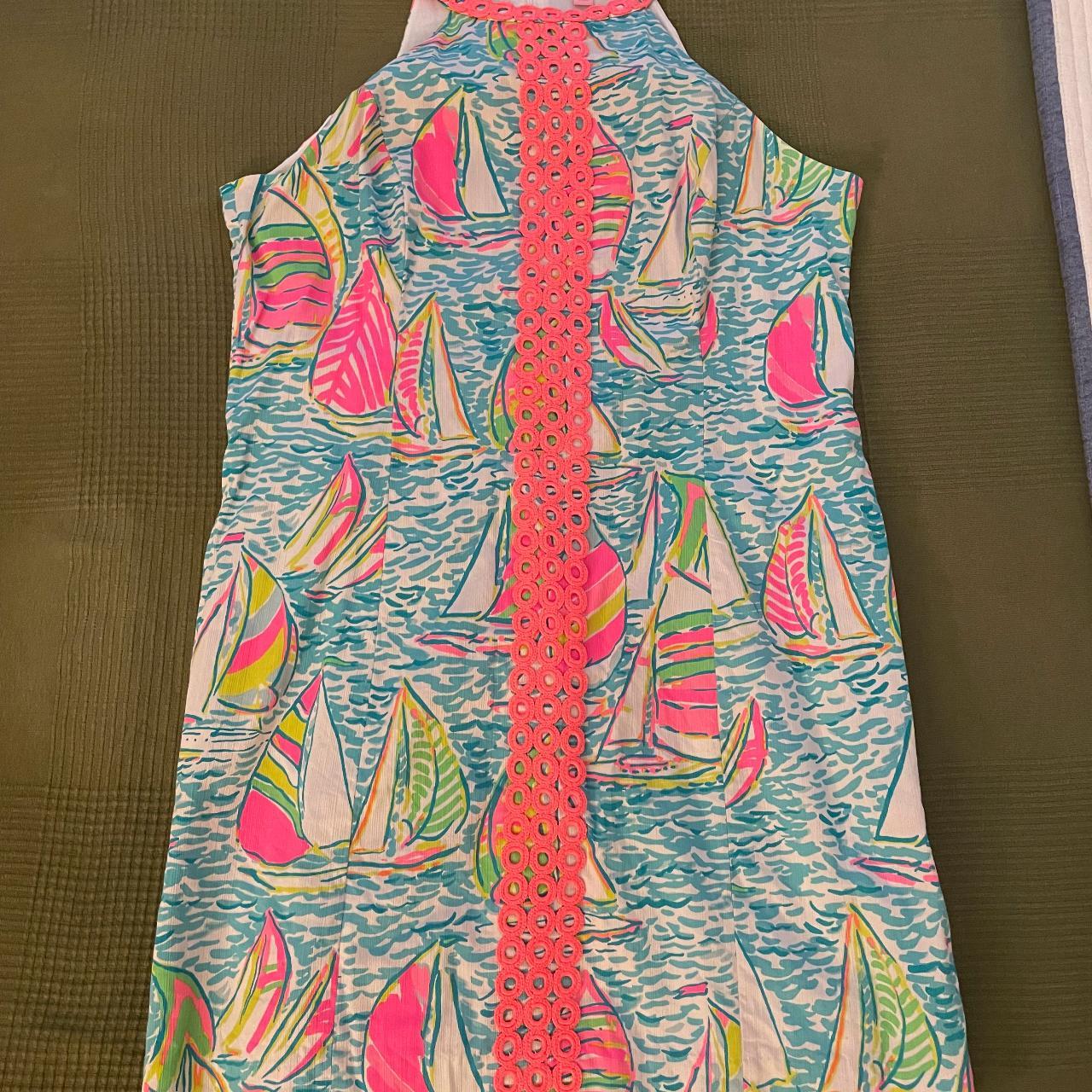 Lilly Pulitzer "You Gotta Regatta" print shift... - Depop