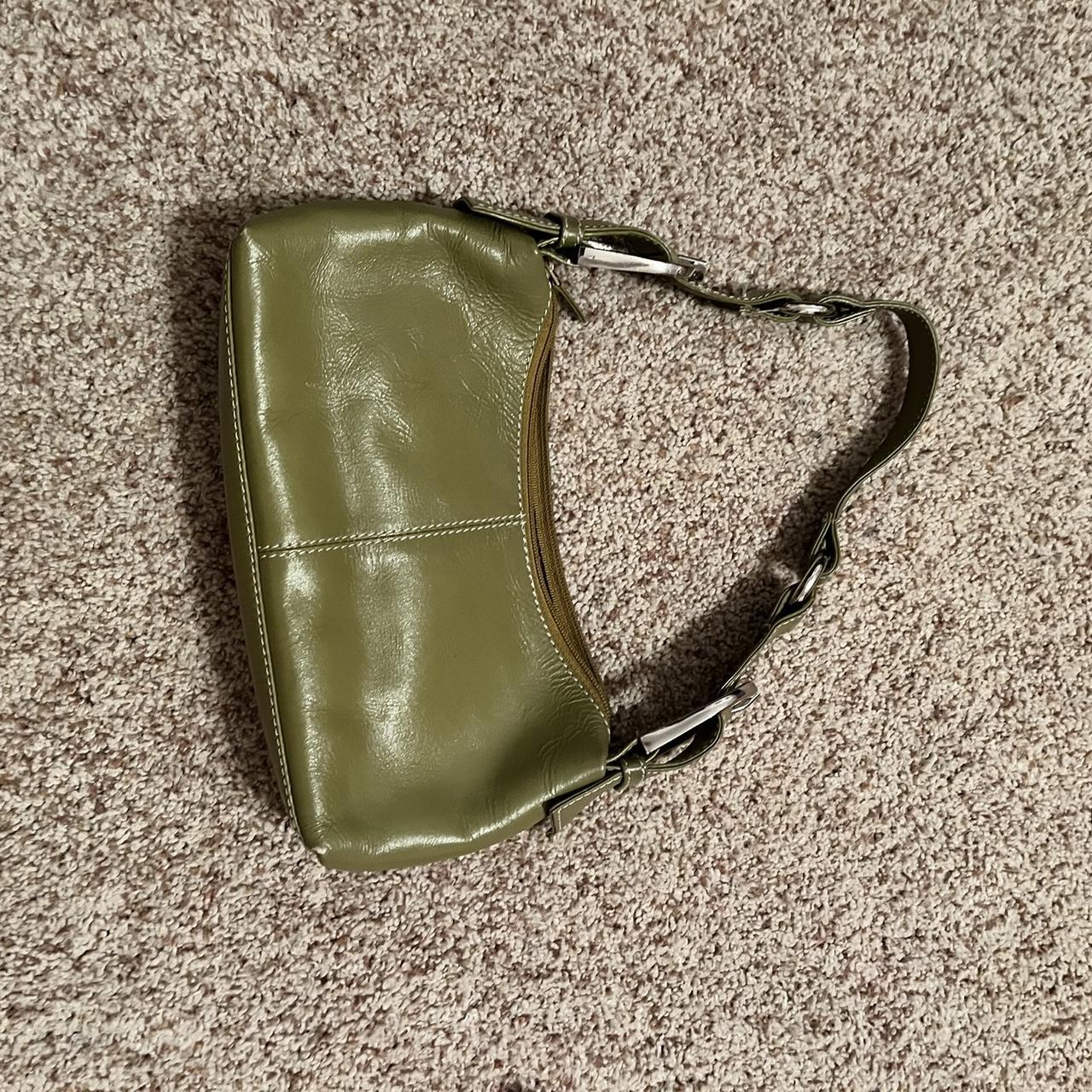 Green purse wallis - Depop
