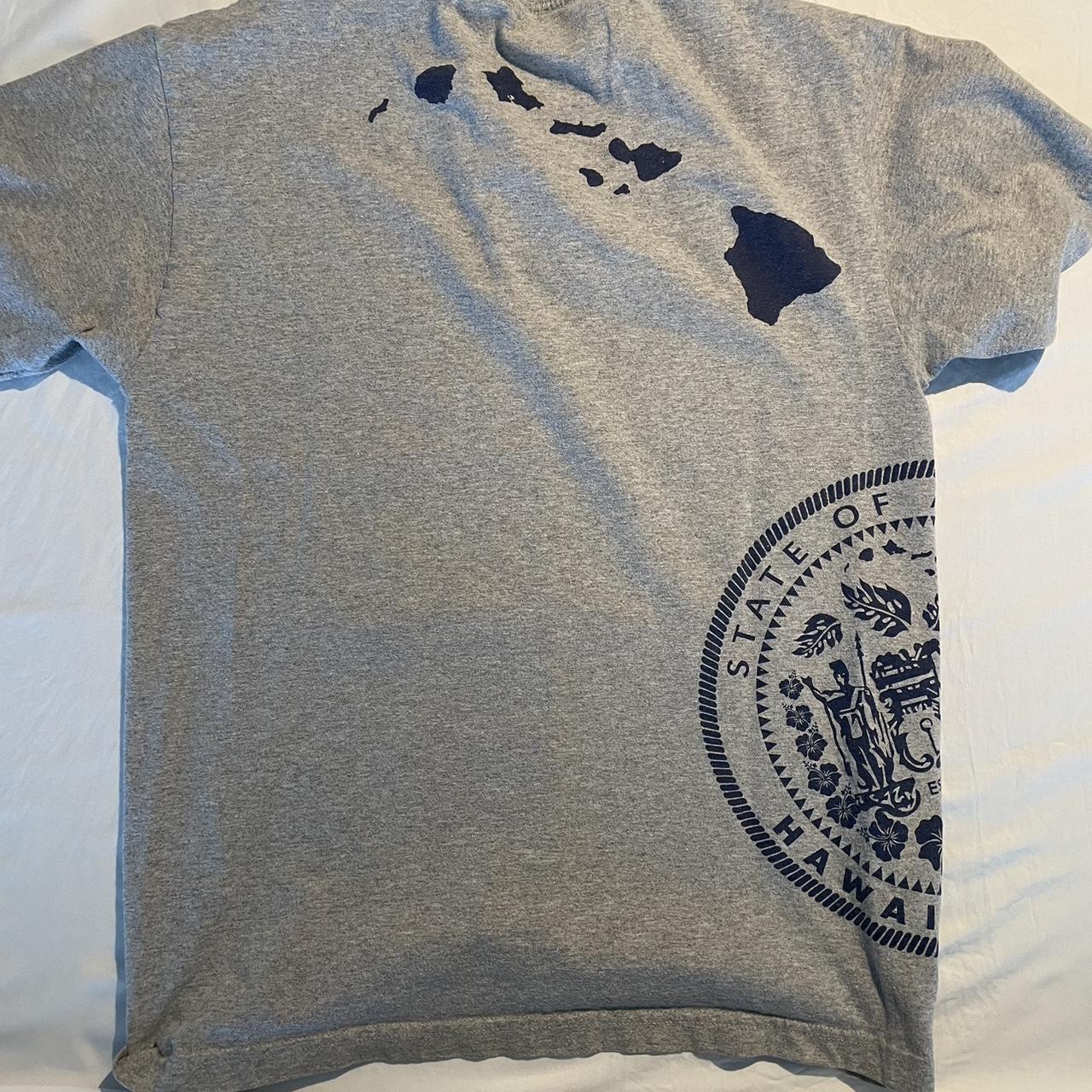 Grey Hawaii shirt M - Depop