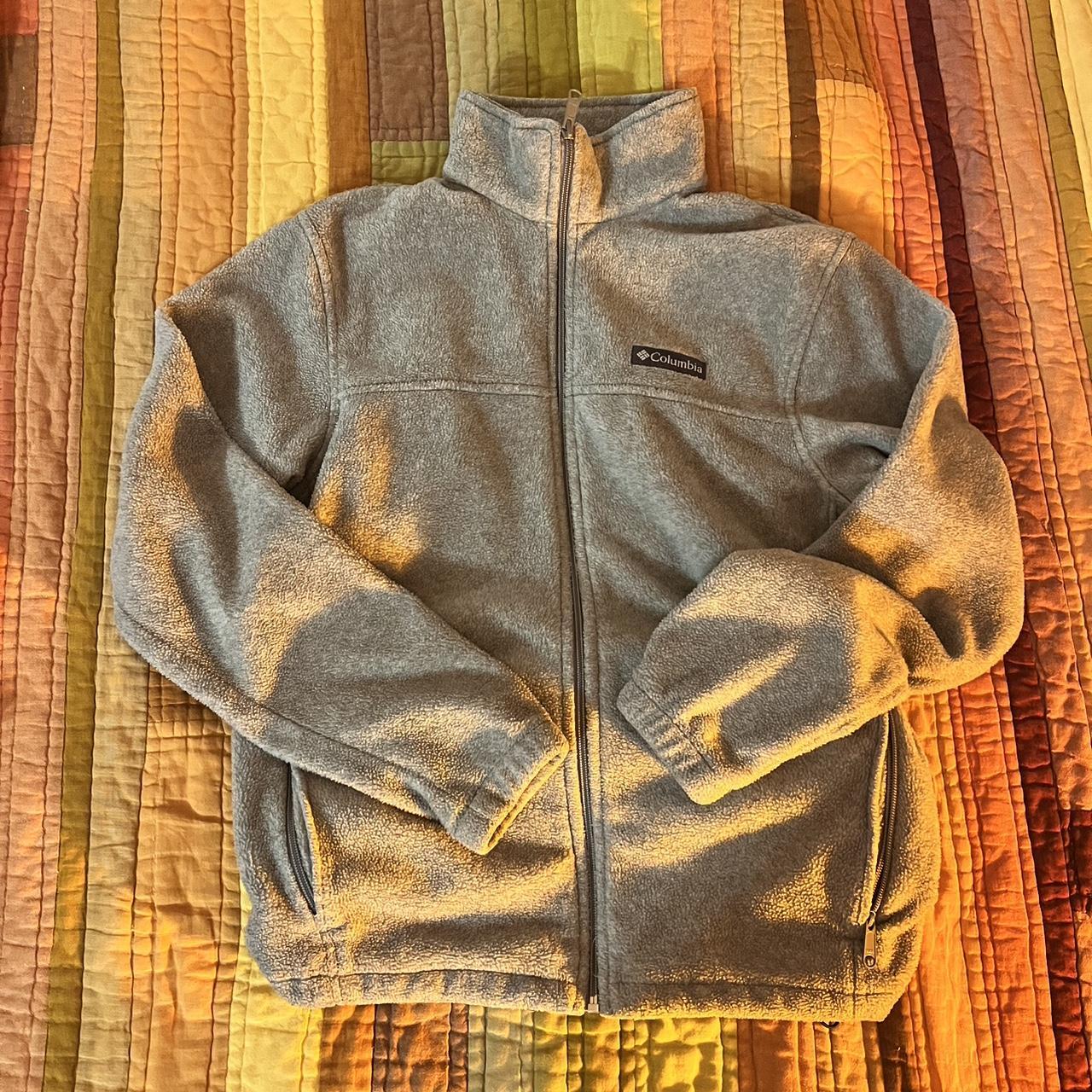Grey Columbia fleece jacket - Depop