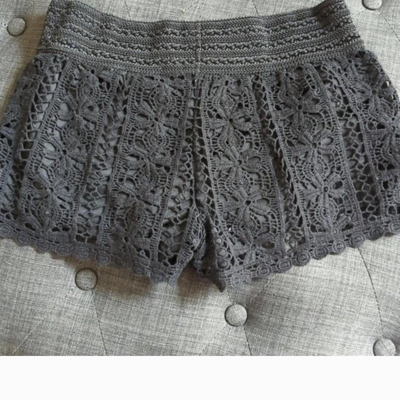 Rewind Black Lace Pull-On Shorts- Size Medium - Depop