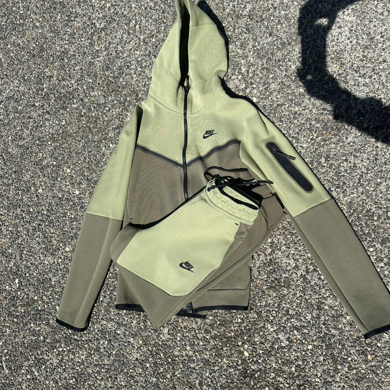 Olive green Nike tech set | Depop