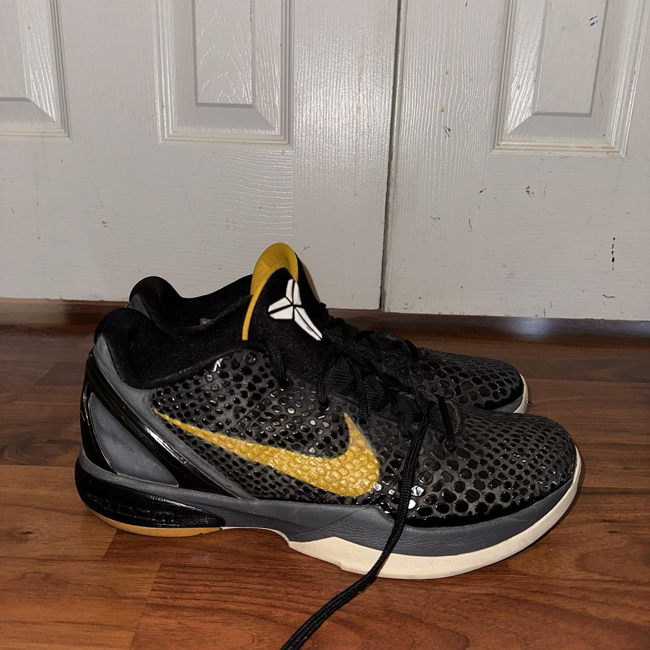 Kobe 6 Black Del Sol Used No box Message with offers - Depop