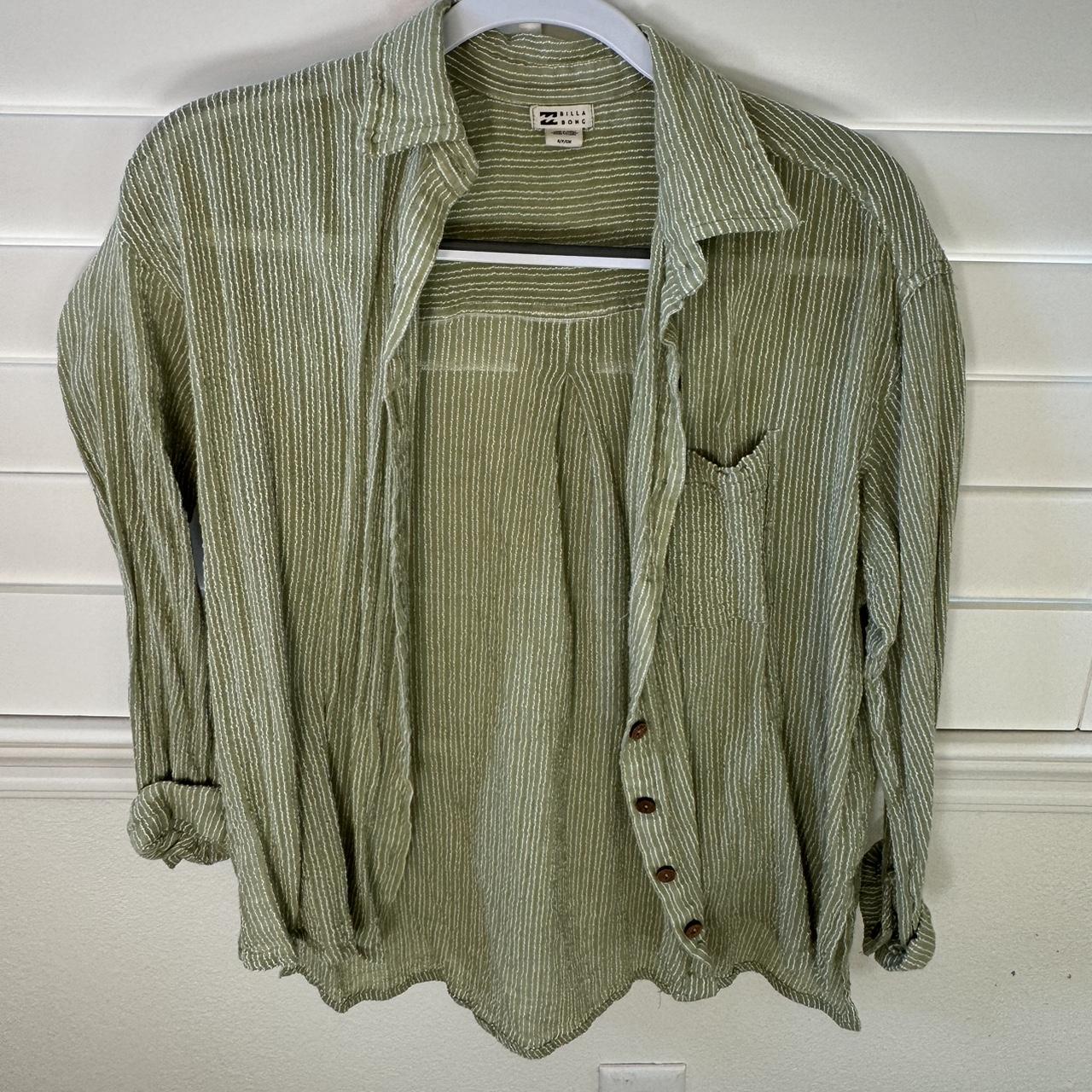 Billabong Green linen button up - Depop