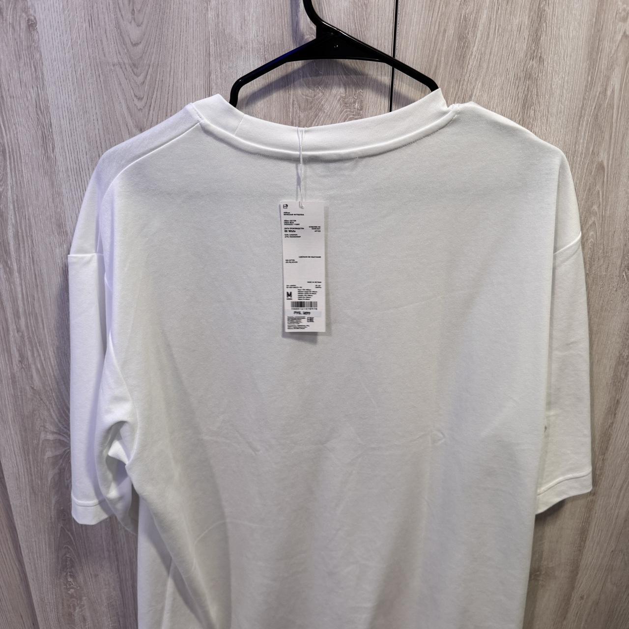 Uniqlo basic white oversized t-shirt - Depop