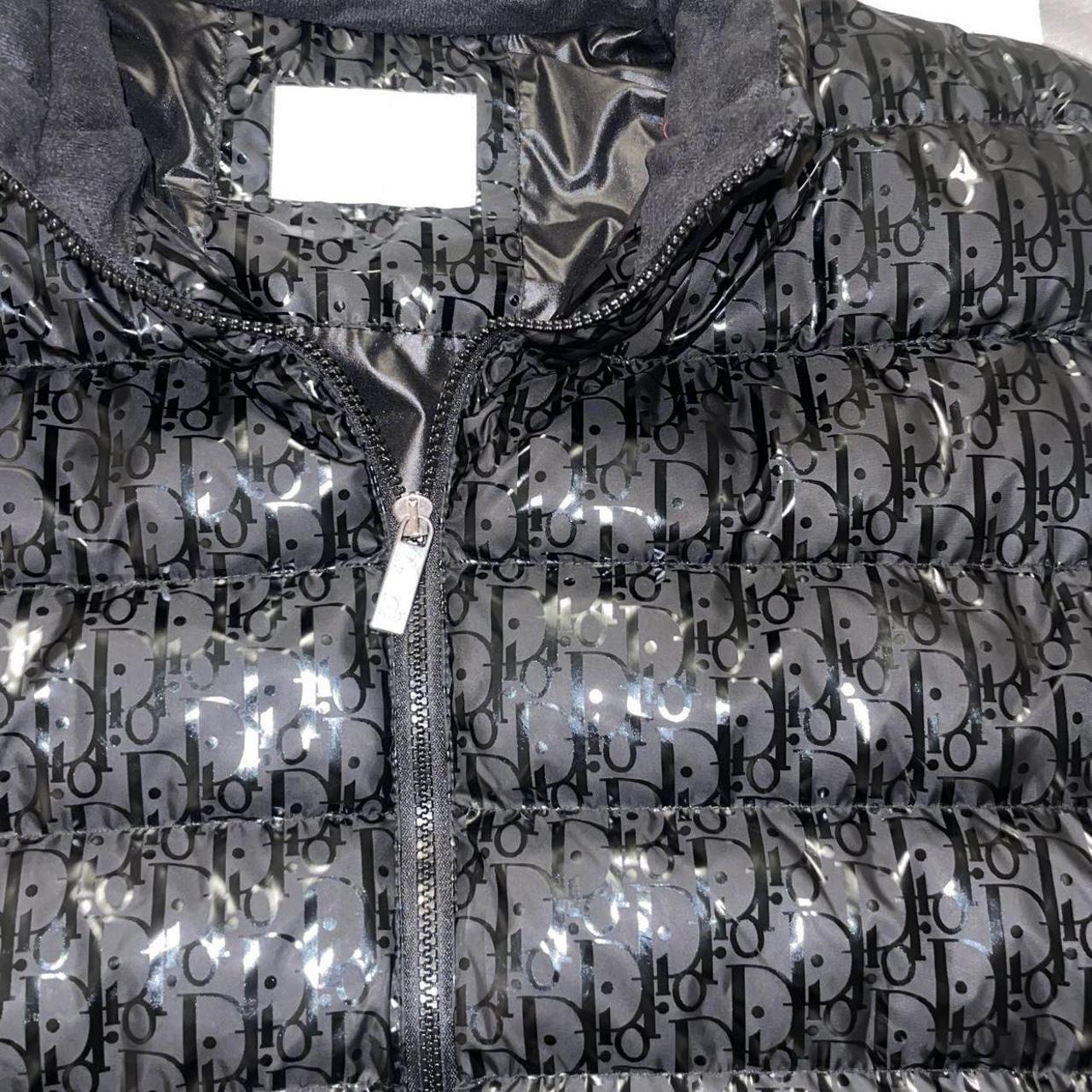 Diorr Jacket (Gilet) Men size XL - Depop