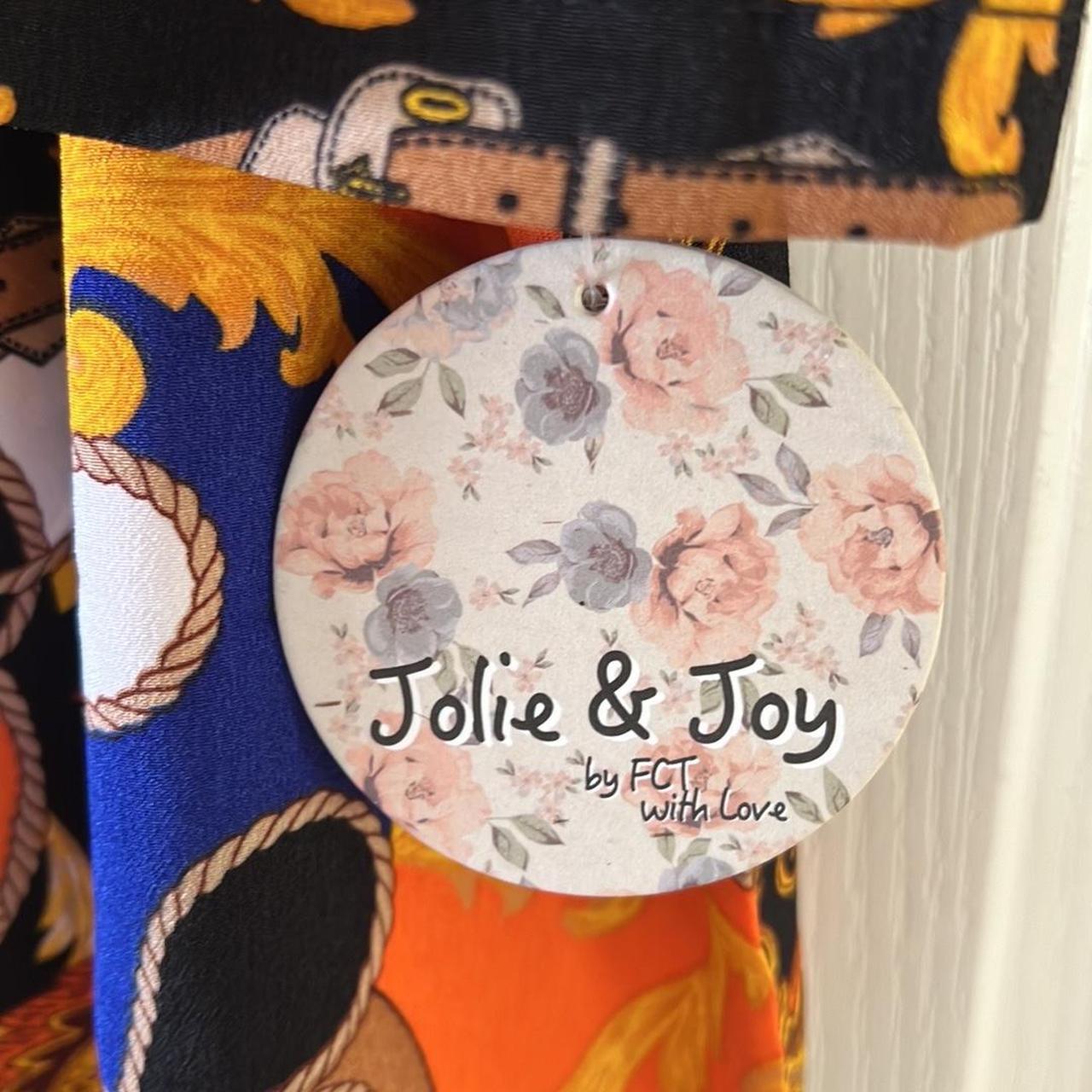 NWT Jolie & Joy Size 1X Cold Shoulder Status Print Top - Depop