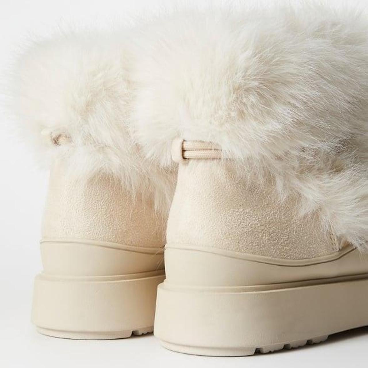 WHITE FURRY WINTER BOOTS ☃️ ️🌨️ Super cute!! Brand new... - Depop