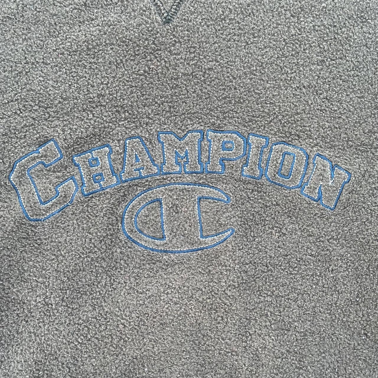 Clean Champion Crewneck size L - Depop