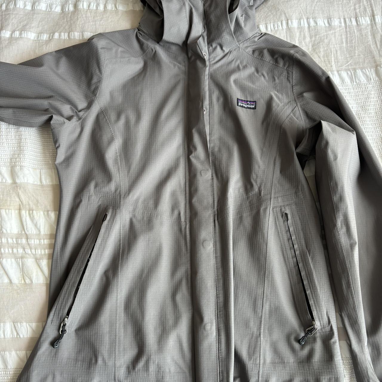 Patagonia Rain Jacket - Depop