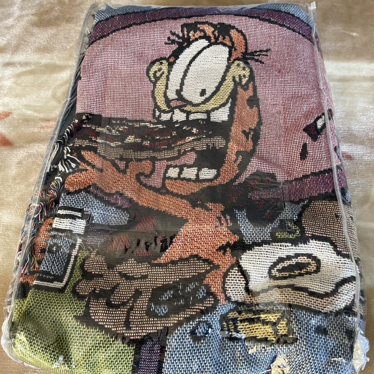 New DANBURY MINT Garfield Collectible Throw (All in... - Depop