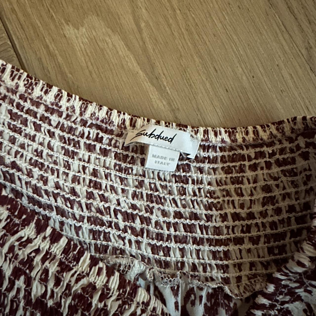 Summery dark red pattern subdued skirt (s/m) - Depop