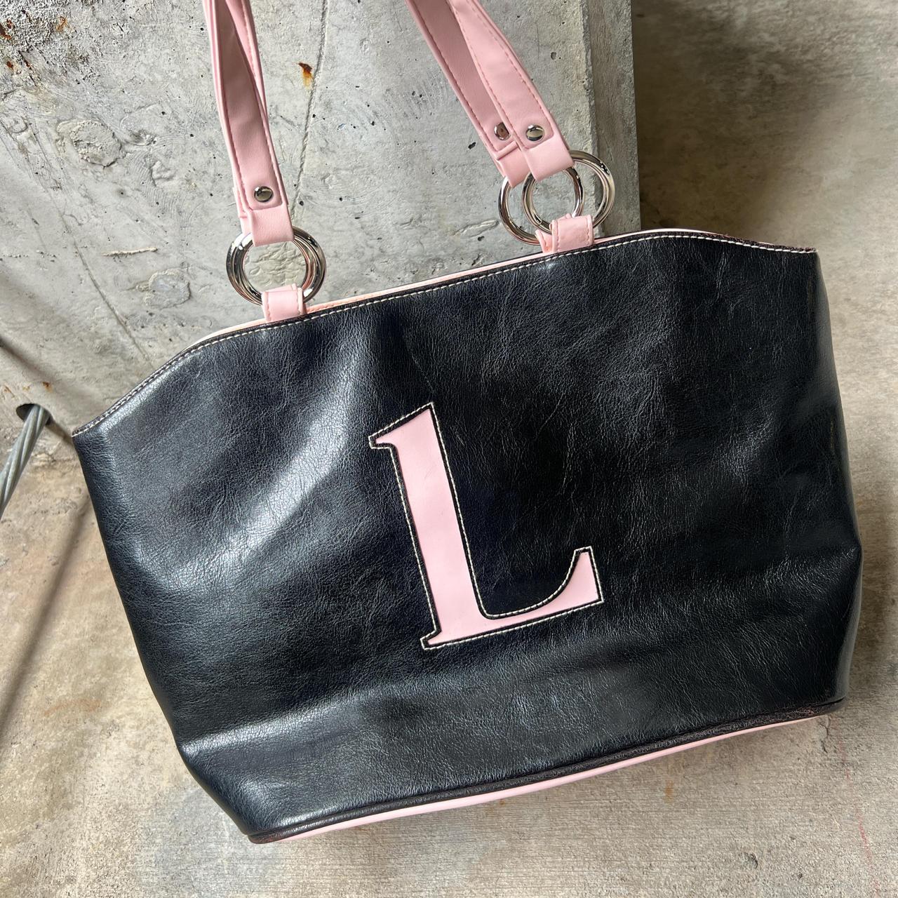 Y2K initial purse 💞 One size fits all By the brand... - Depop