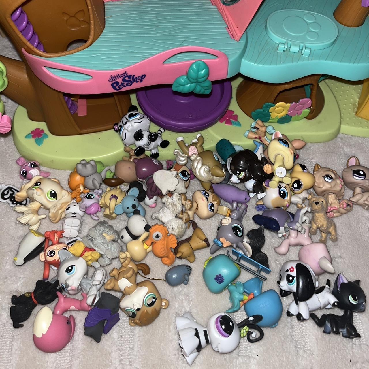 Littlest Pet Shop LPS Magic Motion Treehouse Playset... - Depop