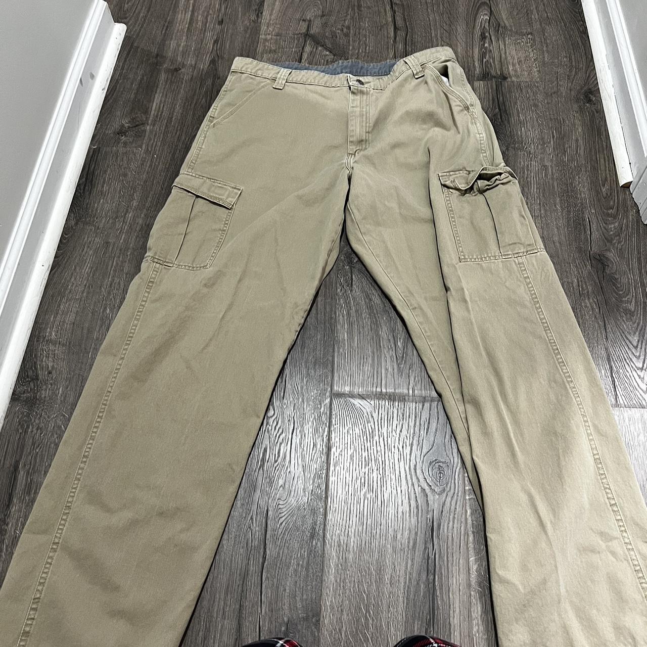 36x34 wrangler Cargo pants vintage super comfy - Depop