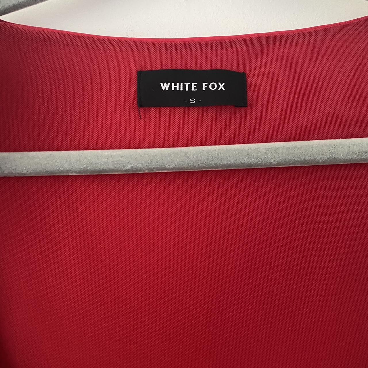 Red white fox top with flower detailing, worn once - Depop