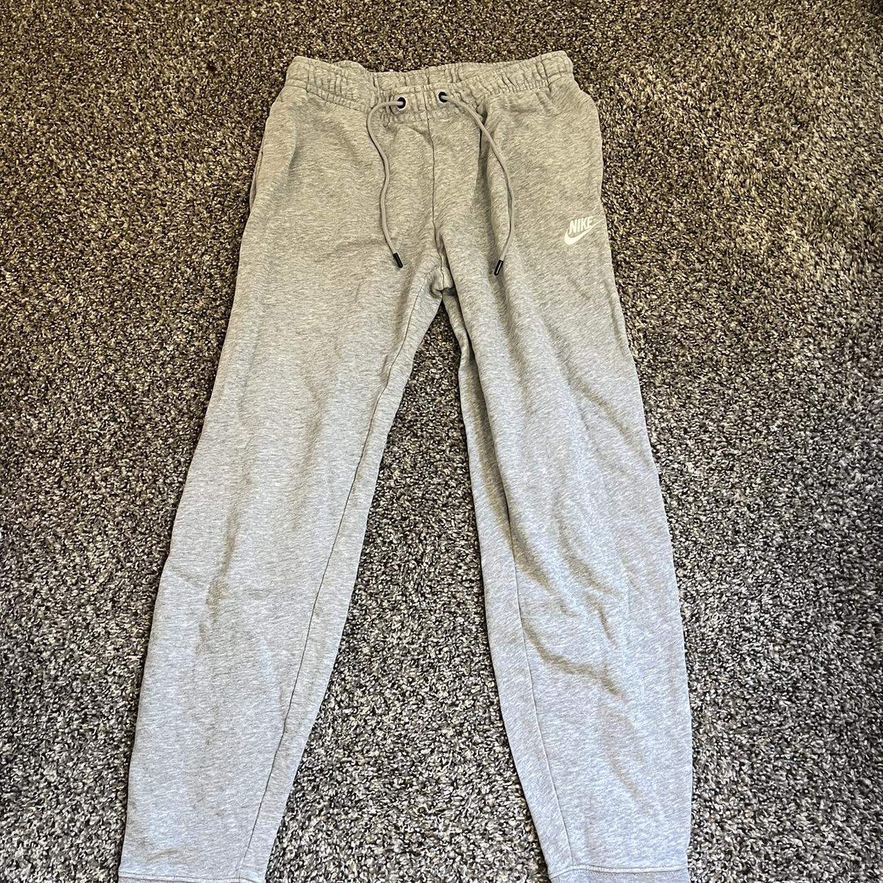 Grey Nike Pants -great condition - Depop