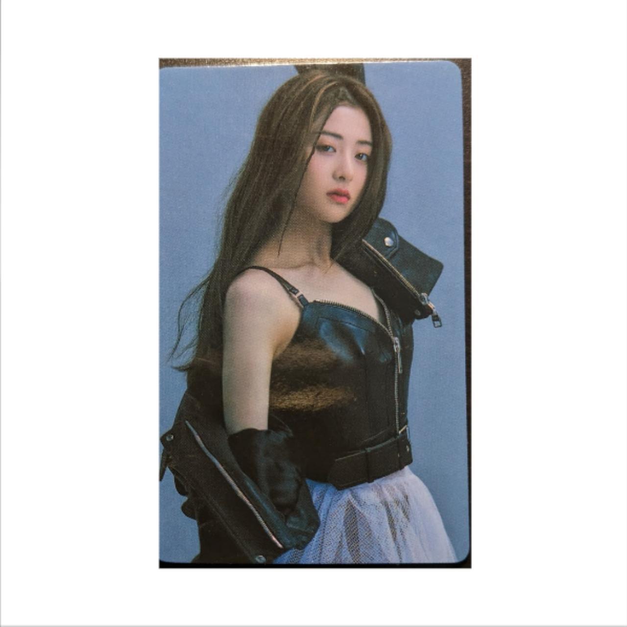 Yunjin Lesserafim Unforgiven Photocard #yunjin... - Depop