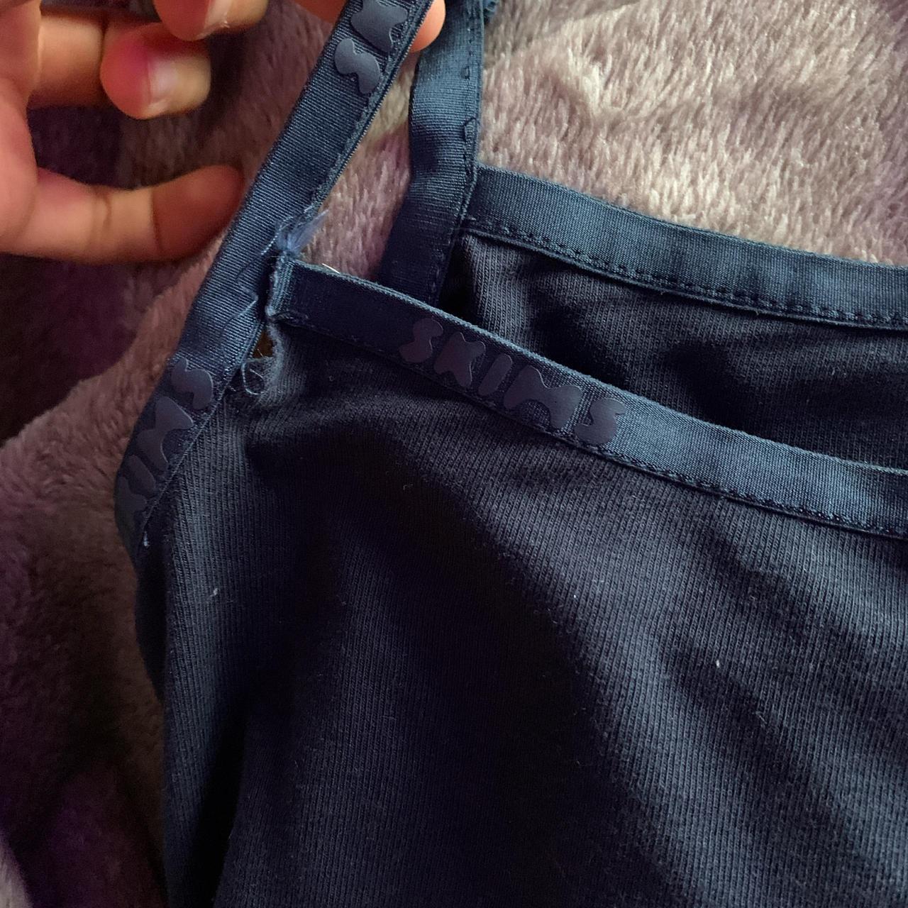 Skims top navy blue size S - Depop