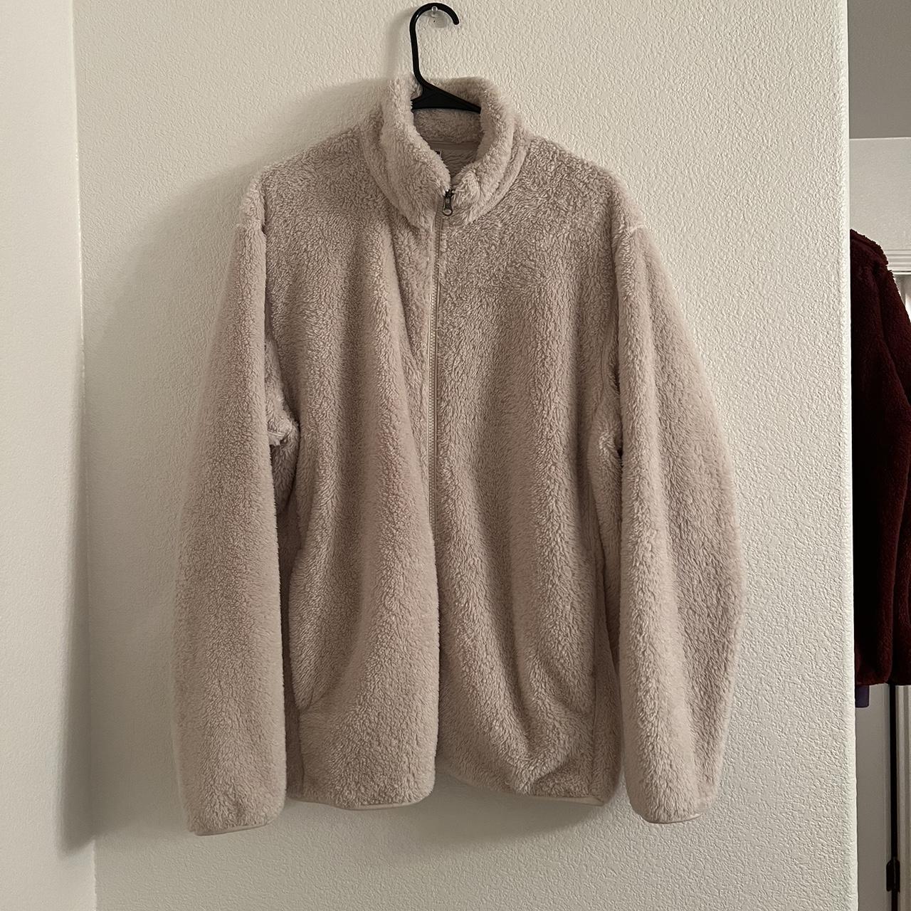 Uniqlo Beige Fleece Jacket Size L Pre-owned... - Depop