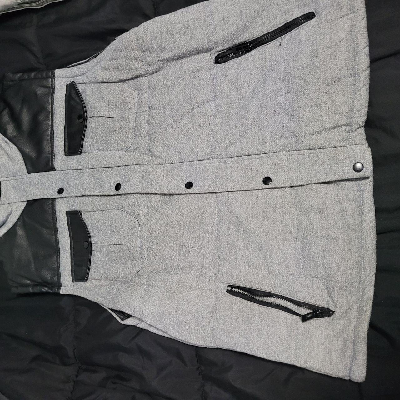 Gray and black vest - Depop