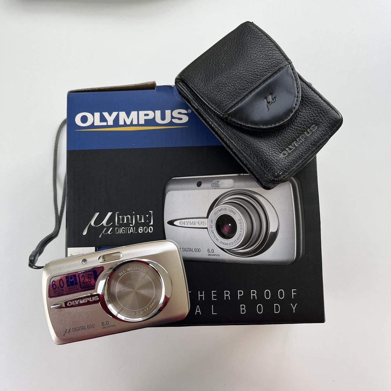 Olympus mju Digital 600 compact camera in Arctic... - Depop